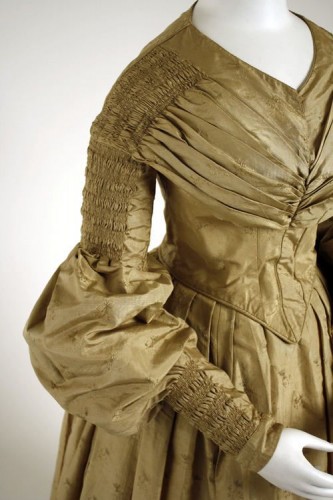 Rate the dress: Dull brown in 1835 - The Dreamstress