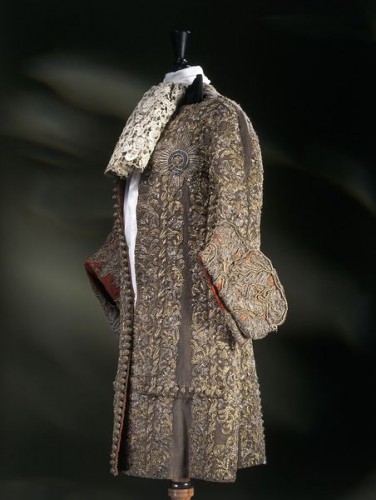 Rate the Dress: the embellished man of 1673 - The Dreamstress