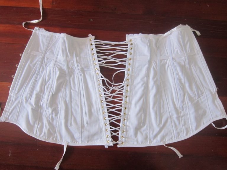 A corset-themed tale of hubris and irony - The Dreamstress