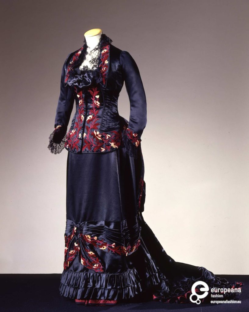 Rate the Dress: An early 1880s garland of autumnal flowers - The ...