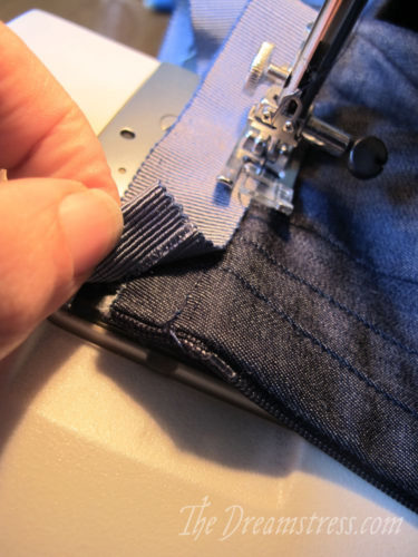 Tutorial: how to add a petersham waistband to the Scroop Fantail Skirt - The Dreamstress