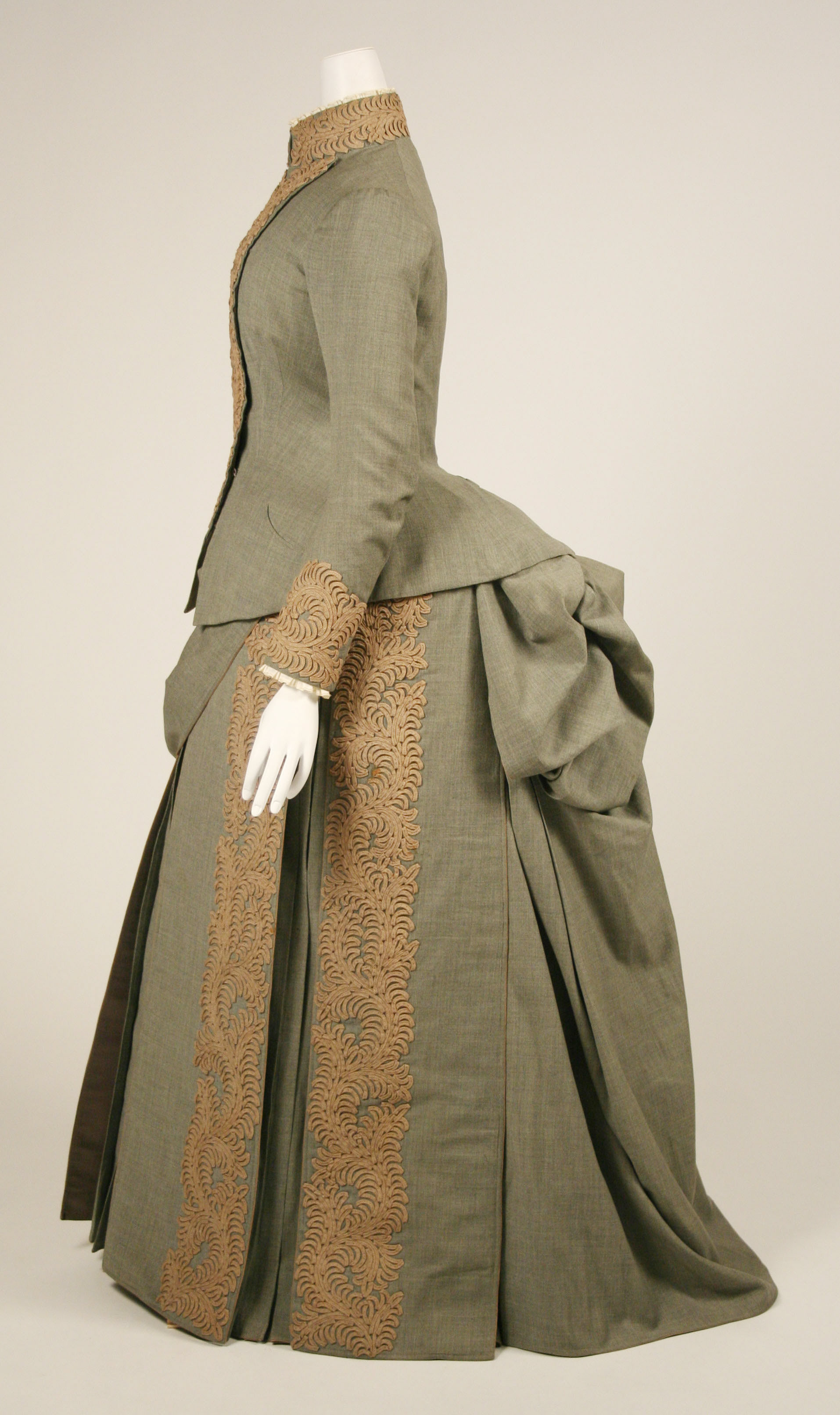 Victorian Archives - The Dreamstress