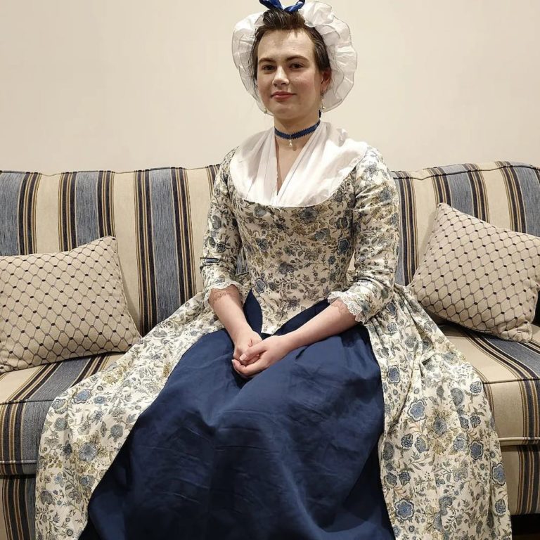 The stunning Aidah Gown tester makes! - The Dreamstress