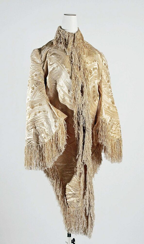 Terminology: What is a Dolman? (the Victorian kind) - The Dreamstress
